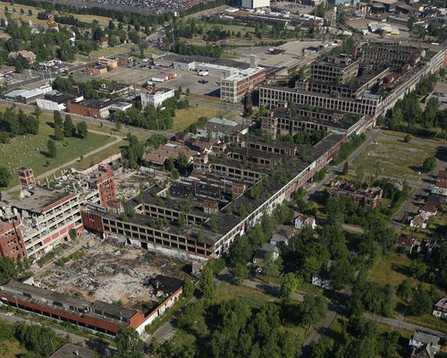 The Packard Plant: Then and now -- interactive comparison photos