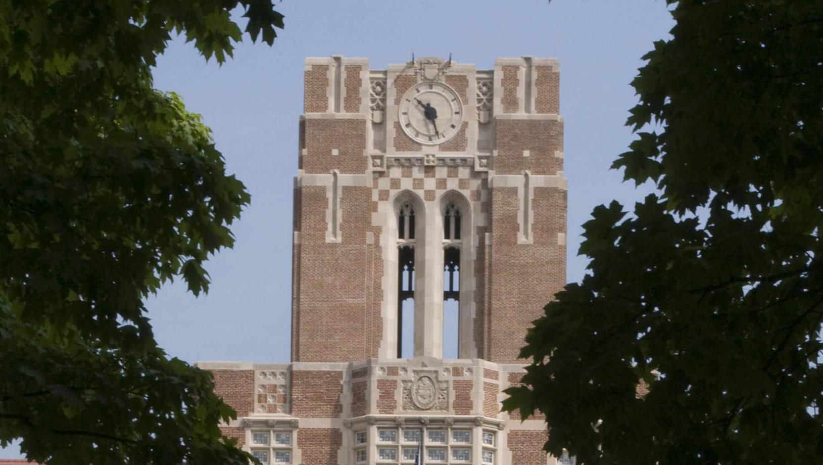 UT's $1 billion endowment relatively unchanged despite poor national ...