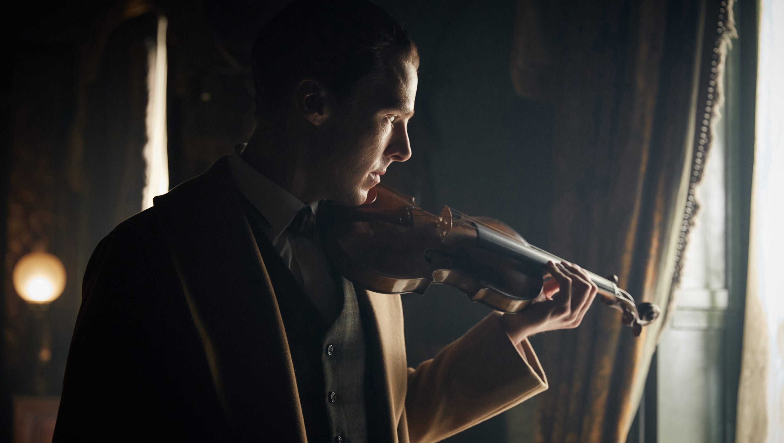 'Sherlock' goes vintage with holiday special