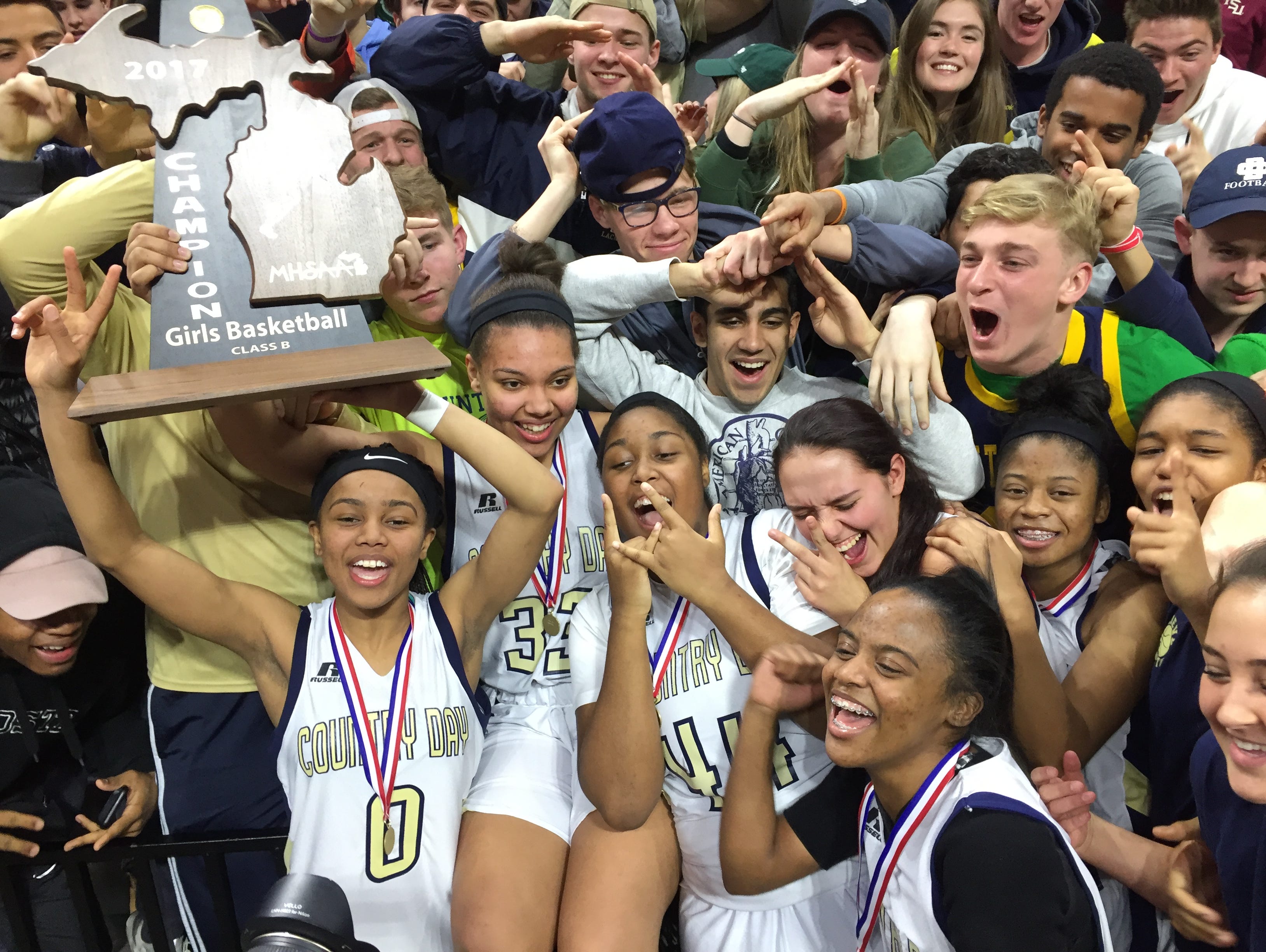 Class B girls basketball: Detroit Country Day reclaims state title ...