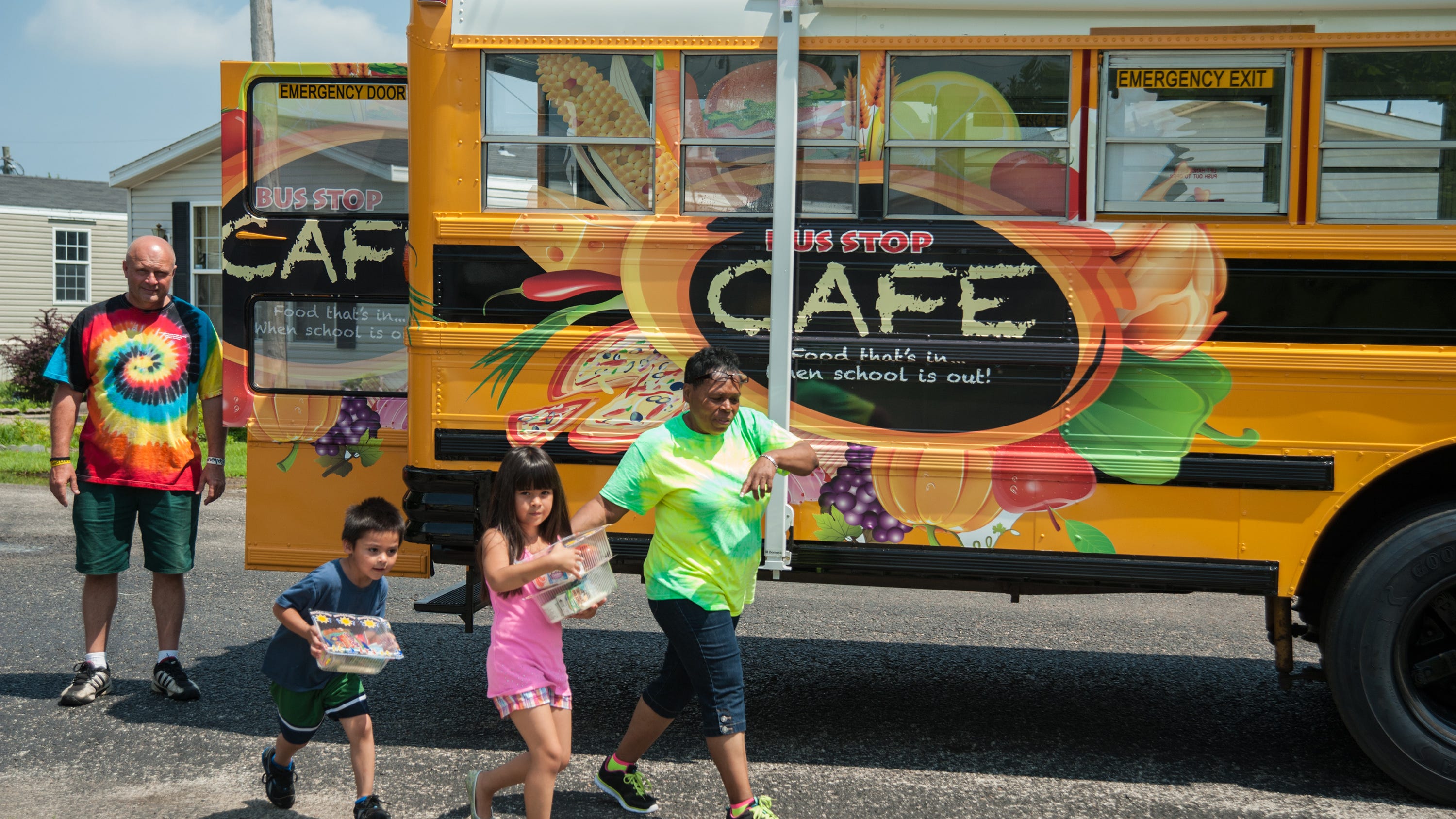 Converted school bus delivers meals to kids