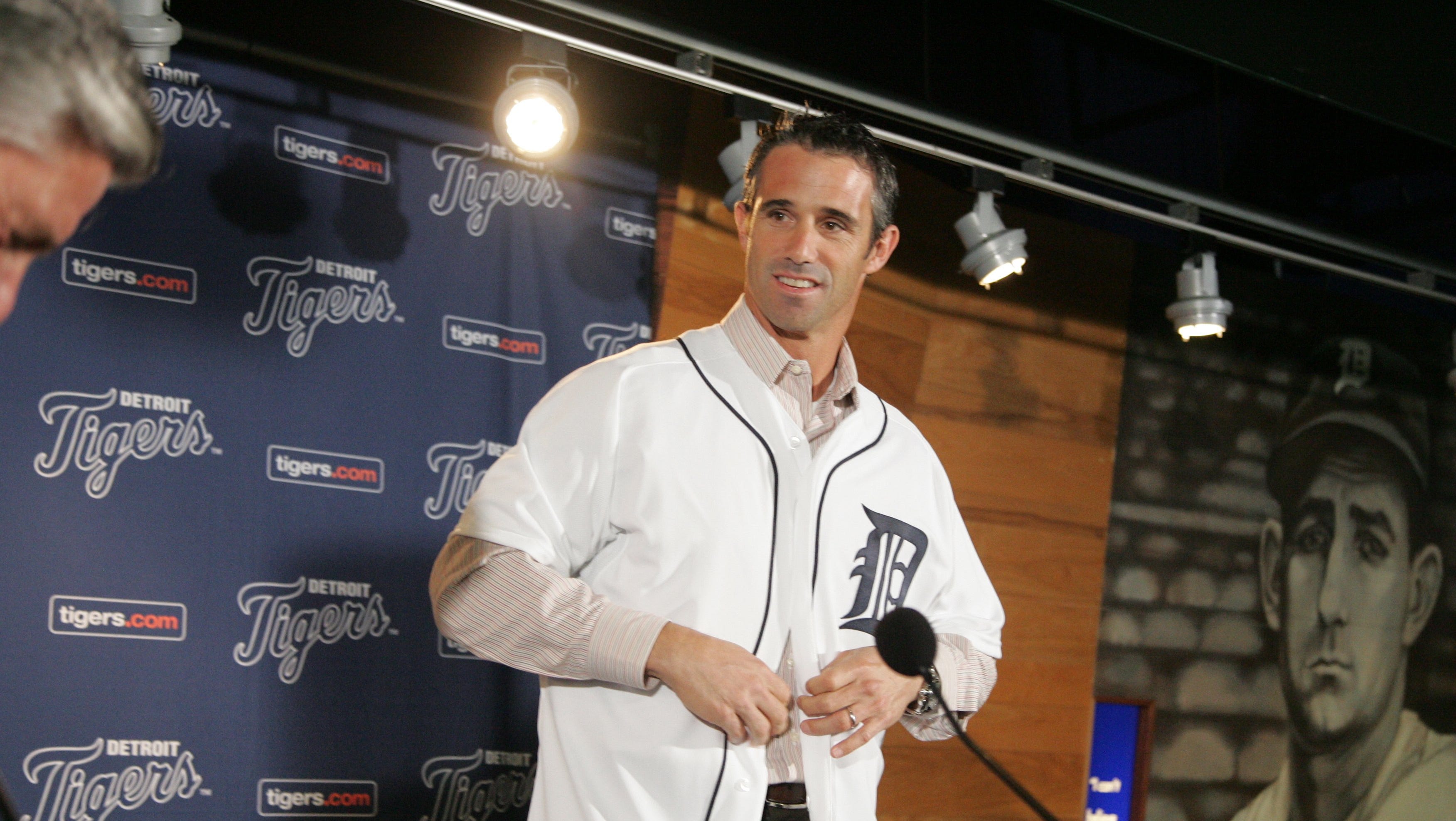 Can Ausmus succeed without experience?