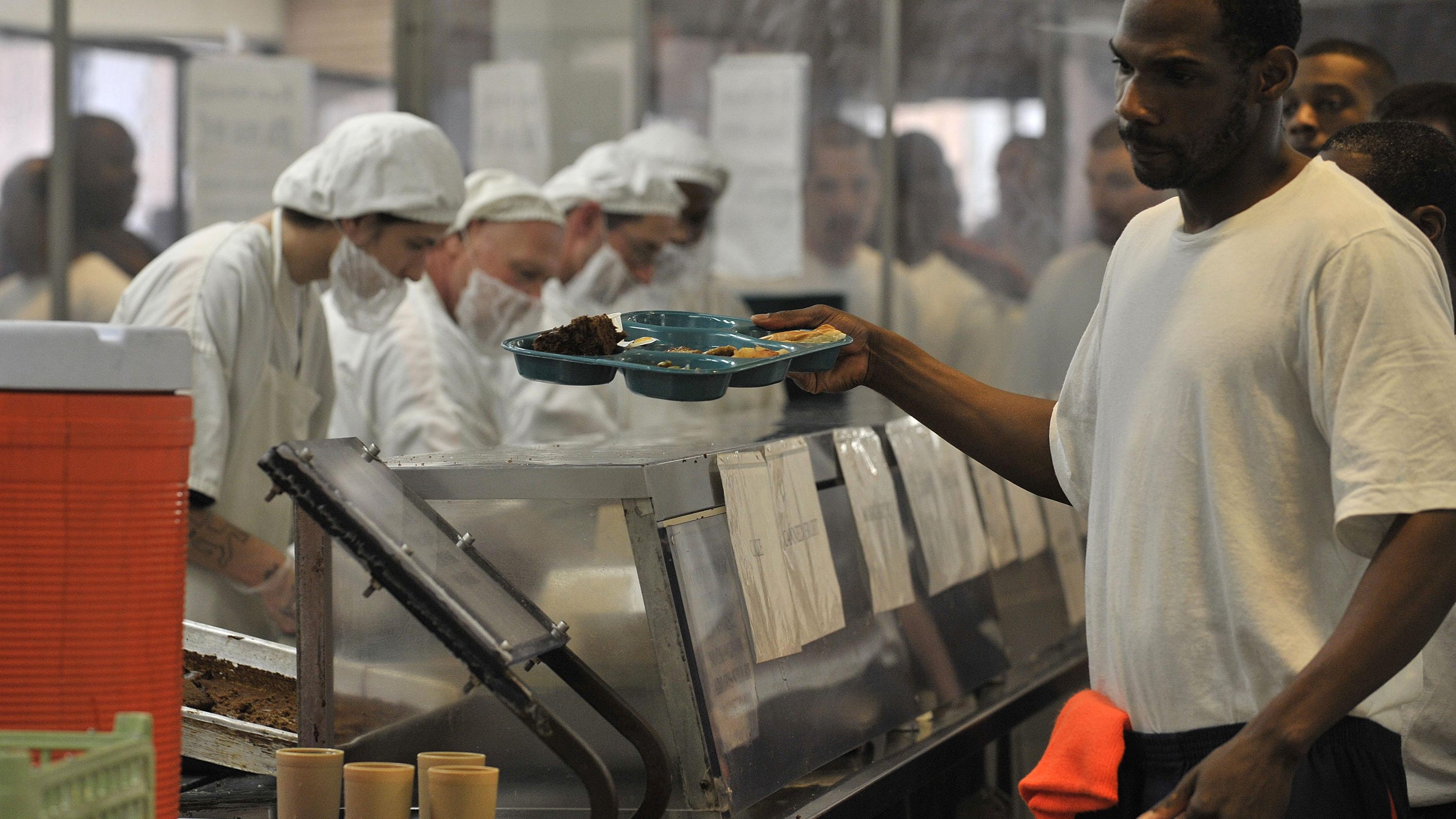 Michigan prison food woes drag on