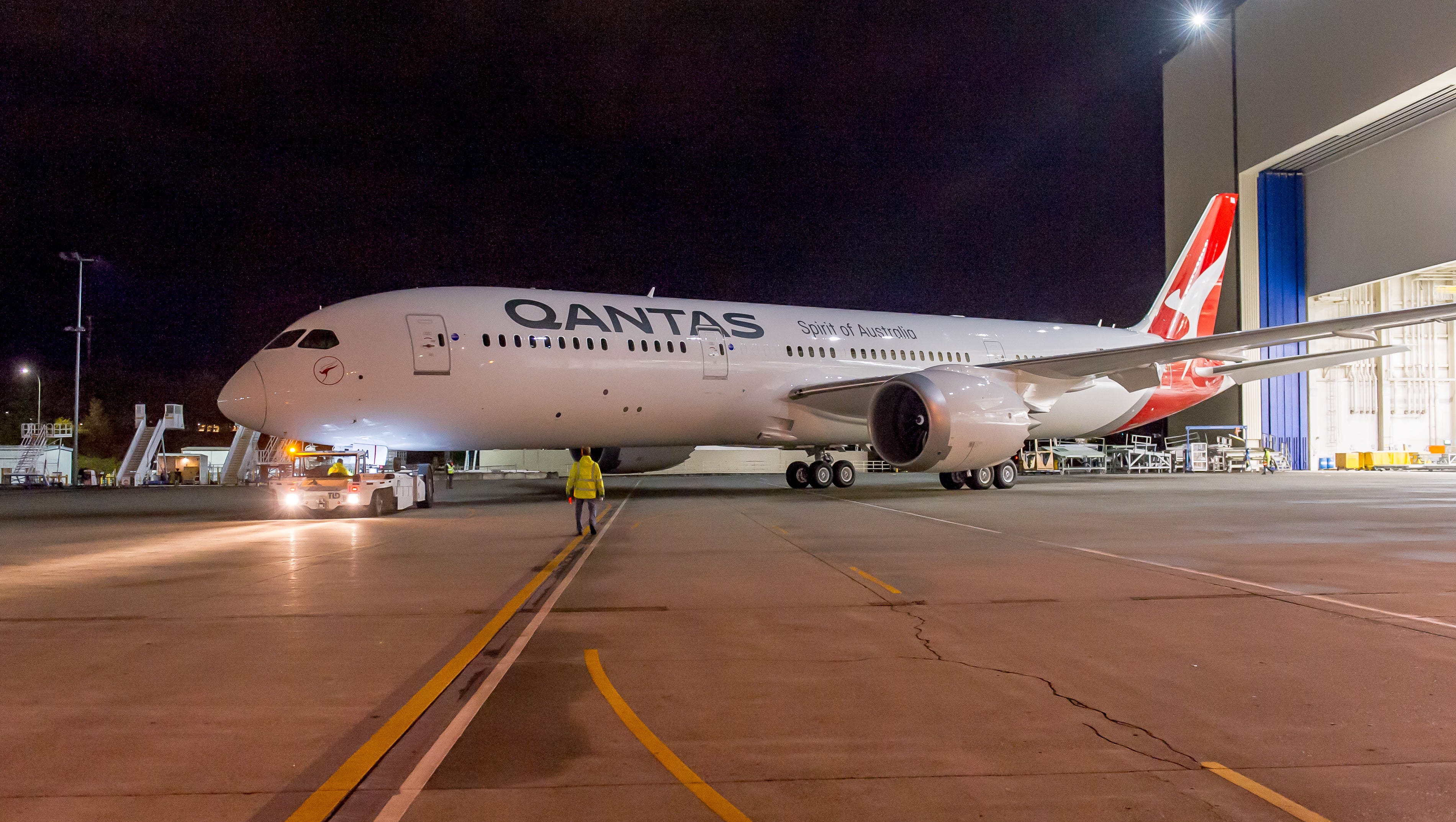 First look: Qantas' new Boeing 787 Dreamliner emerges from paint shop