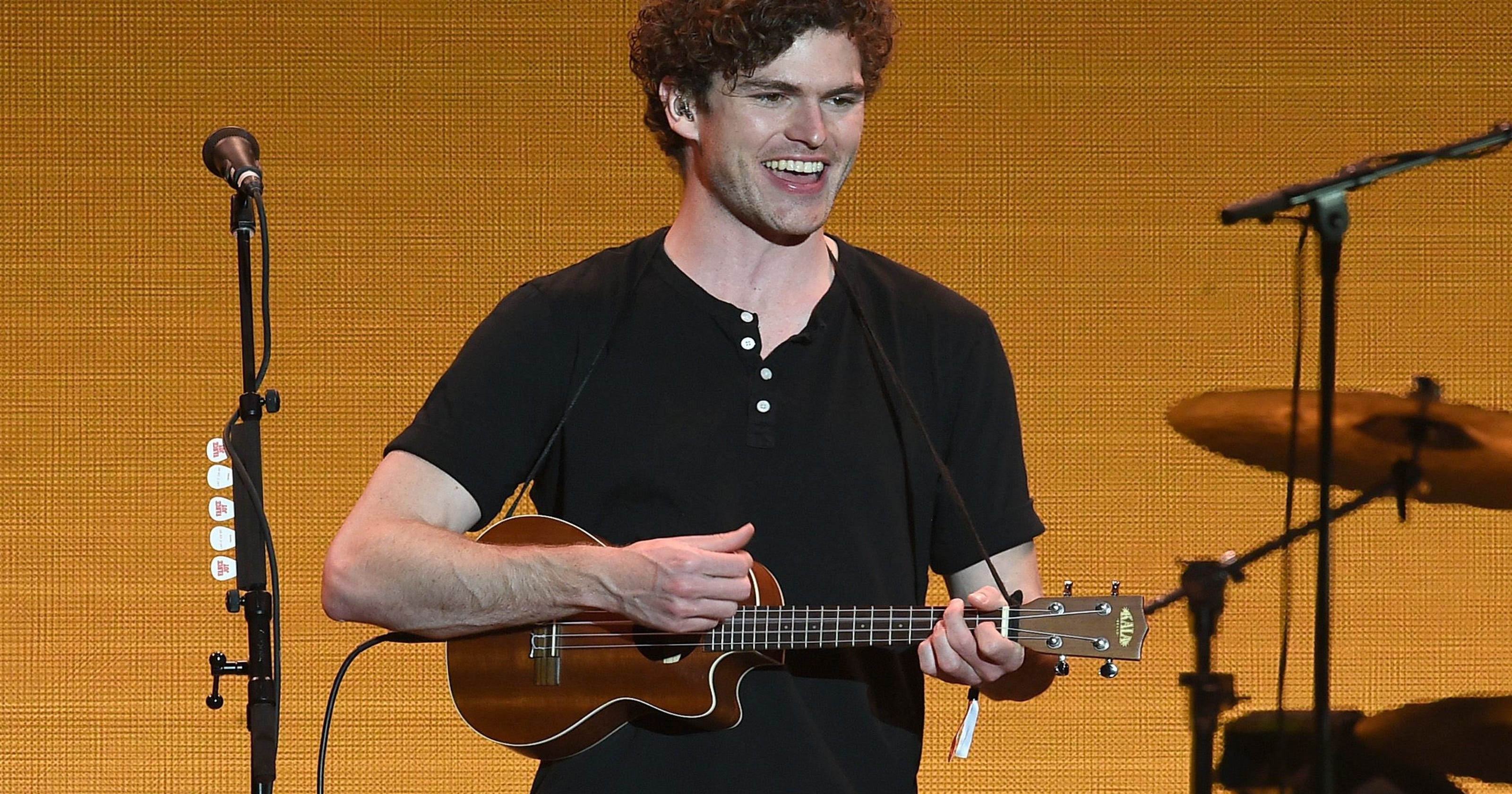 Review: Vance Joy rides 'Riptide' into self-assured second album