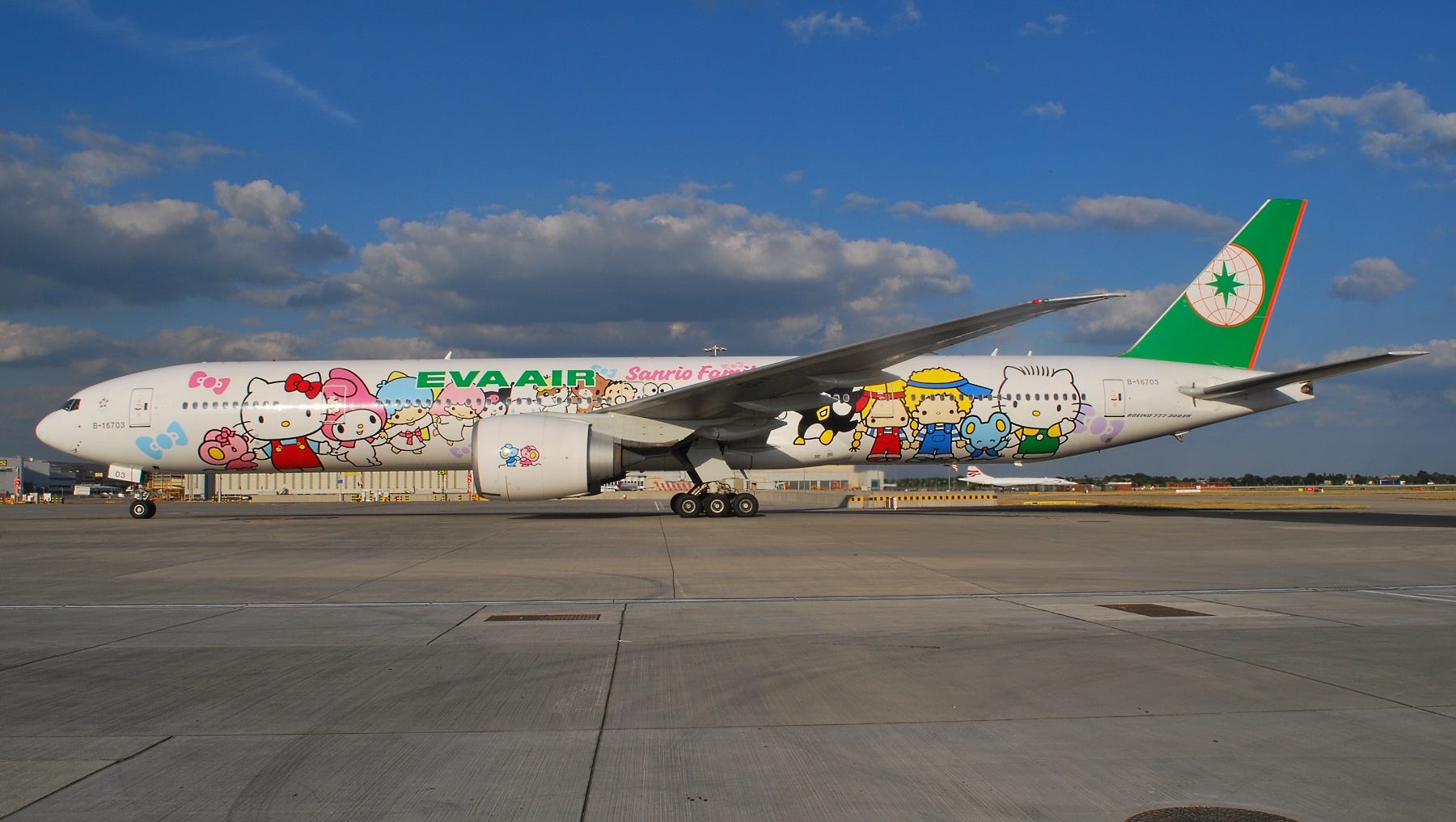 Trip report and photo tour: Inside EVA's Hello Kitty plane