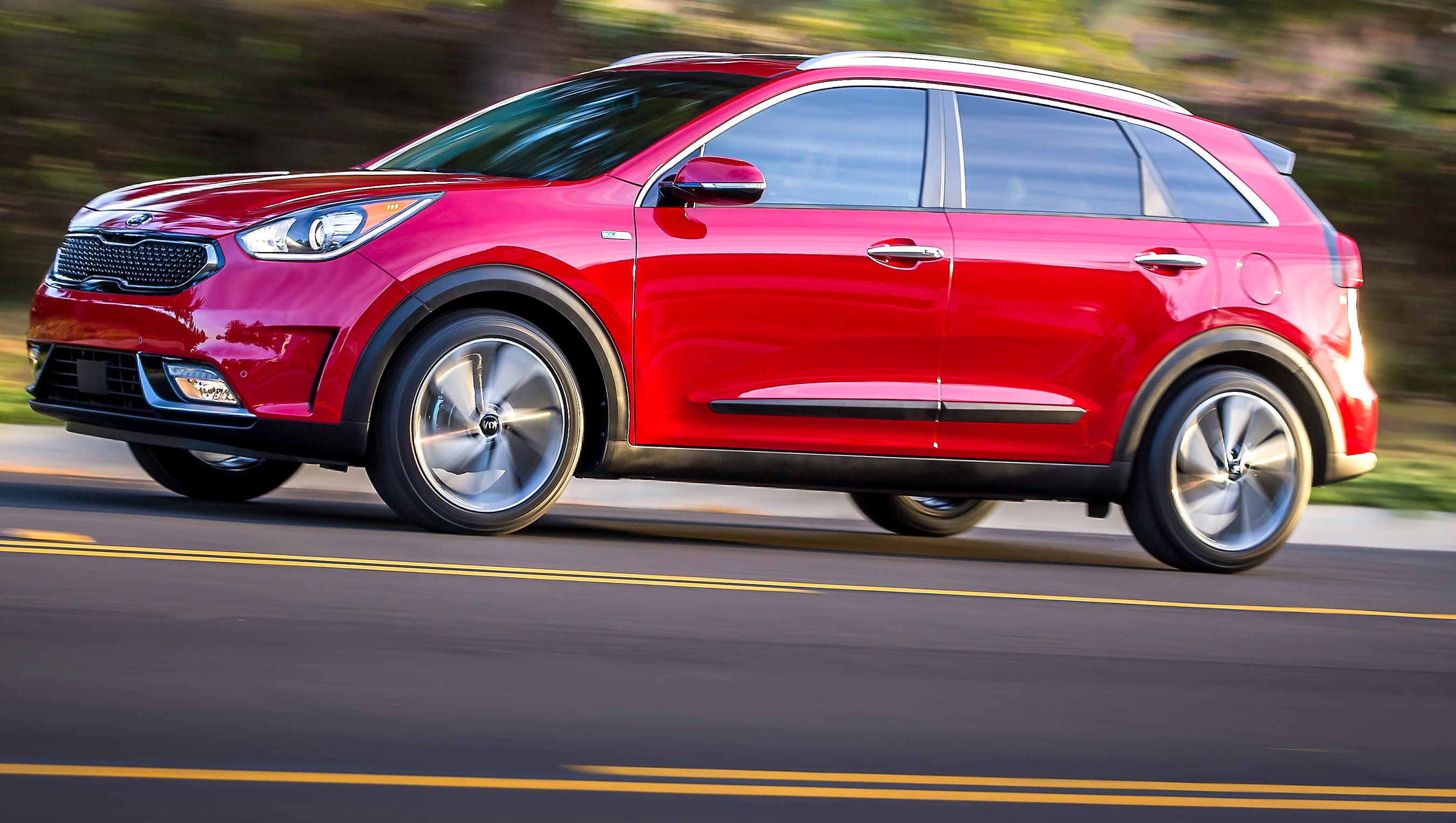 Review: Kia Niro lights a fire with looks, performance