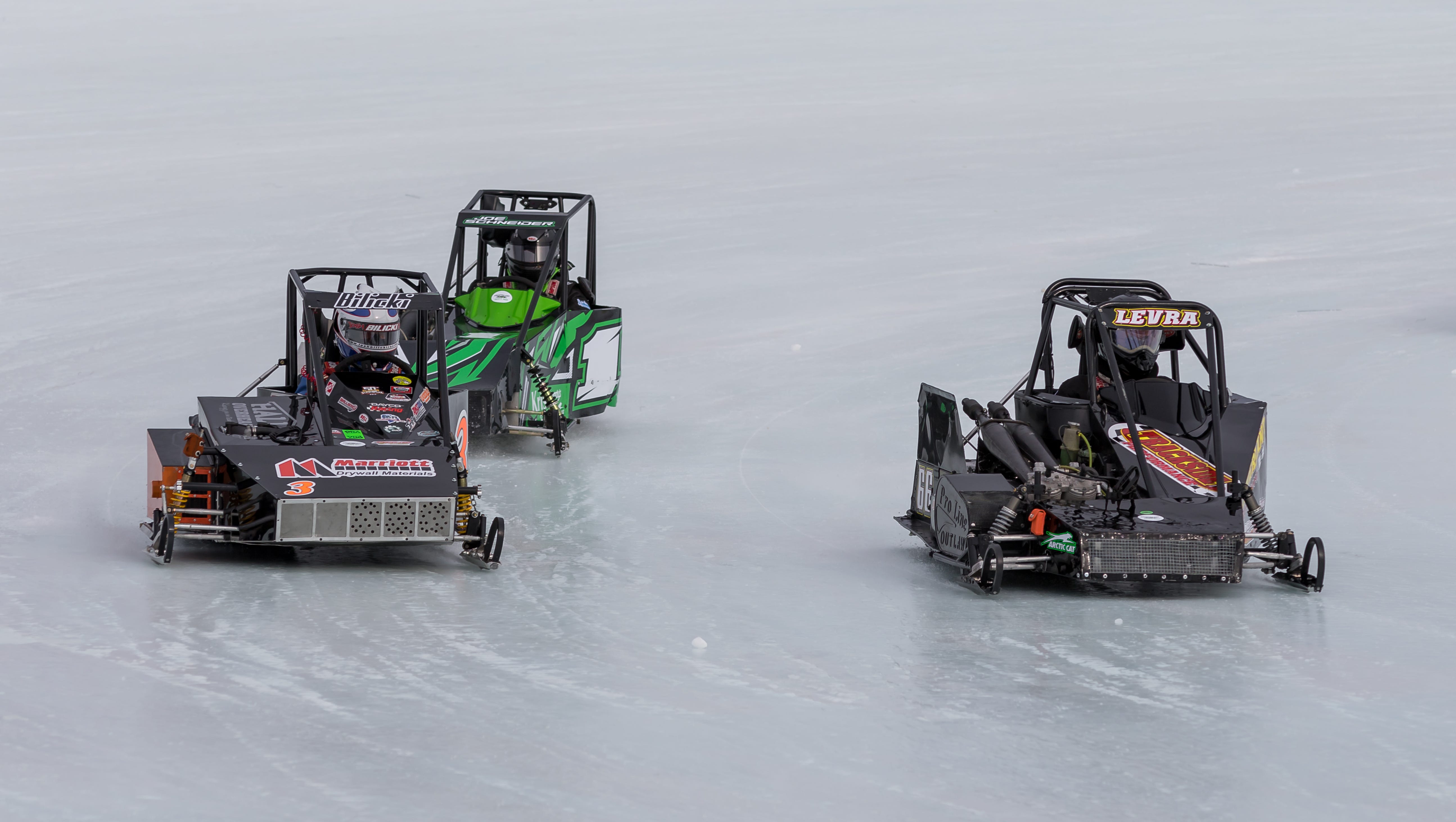 Top snowmobile racers to tackle ice-covered oval at Luxemburg Speedway