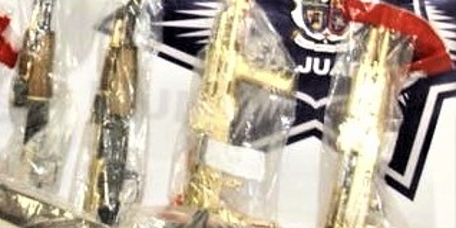 Gold AK-47 rifles in Barrio Azteca gang arsenal seized in Juárez