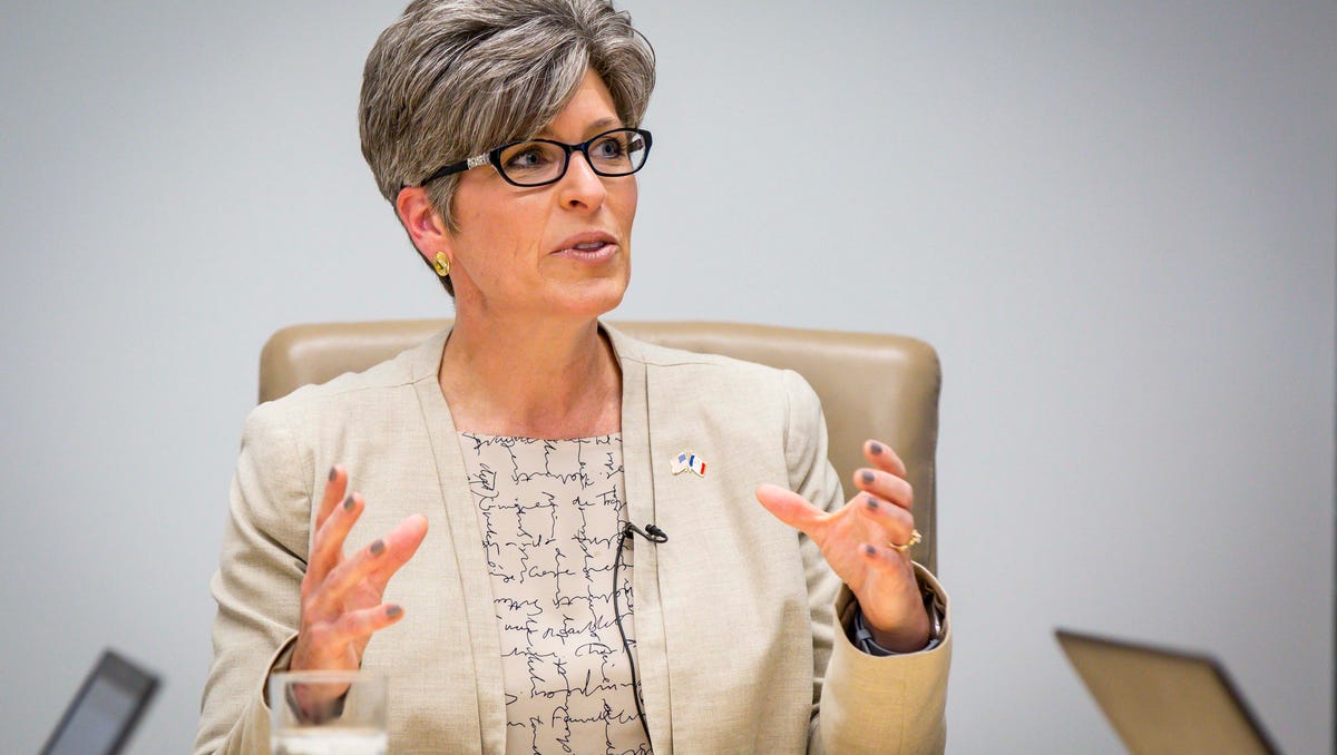 Photos: Sen. Joni Ernst meets with Register editorial board