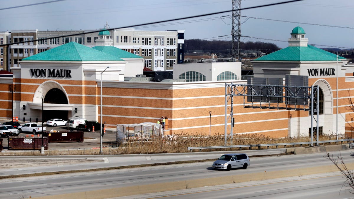 Photos: Von Maur Department store takes shape