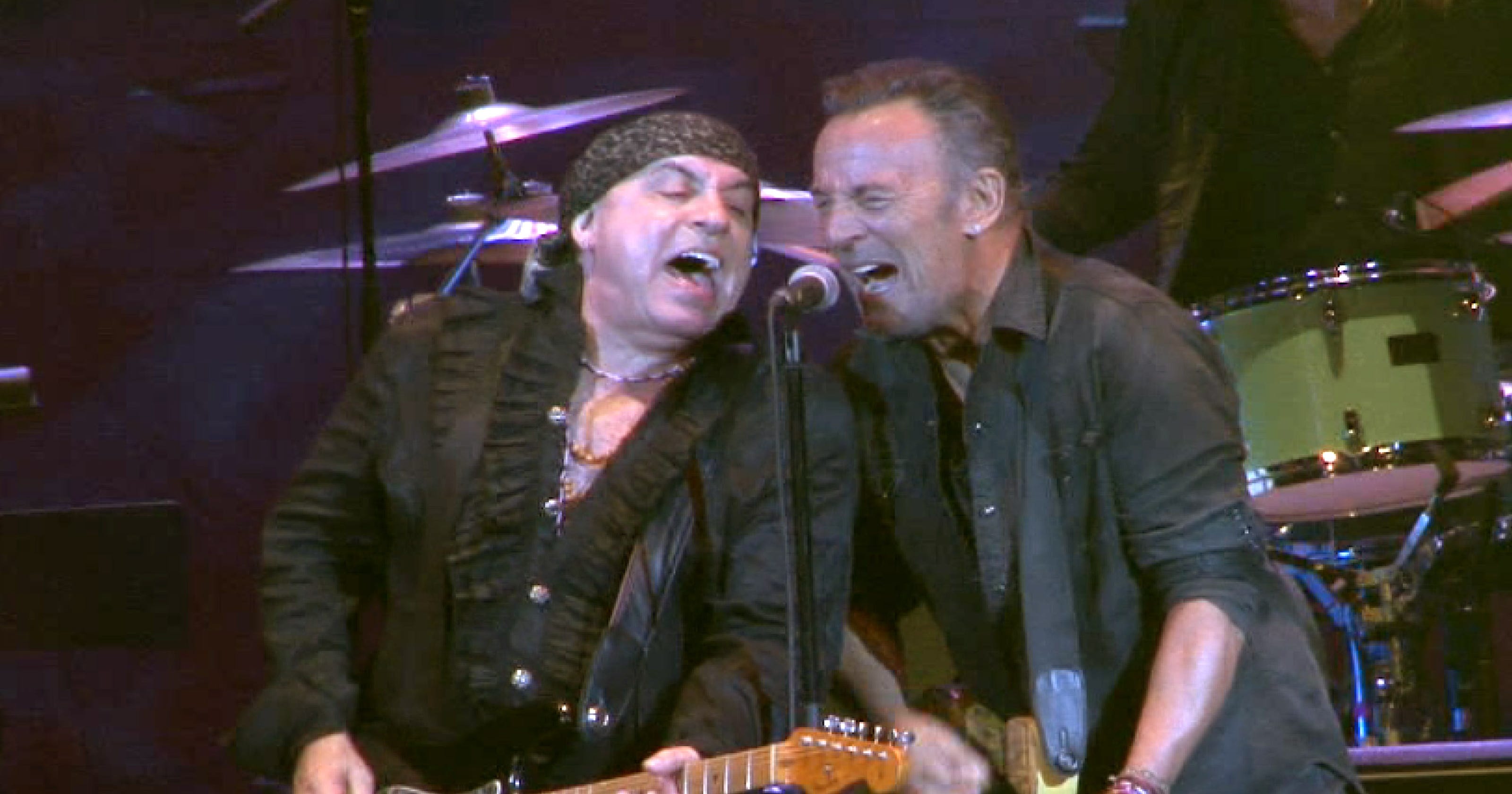 Bruce Springsteen surprises Little Steven and Disciples of Soul's LA ...