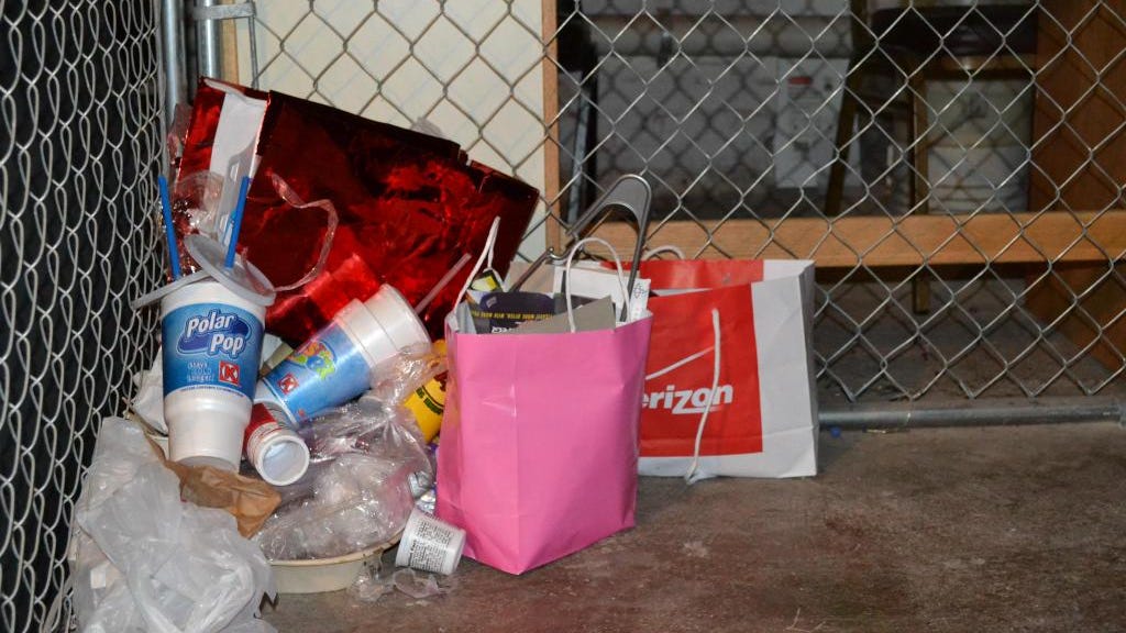 Wabash College students live among piles of trash