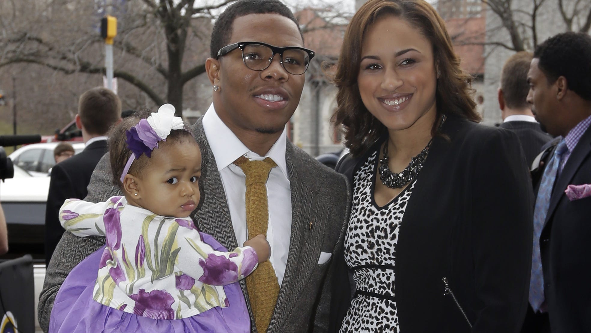 Ray Rice marries fiancee he's accused of assaulting