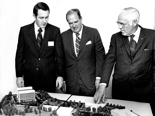 Milton Johnson, CEO of Nashville-based HCA, to retire