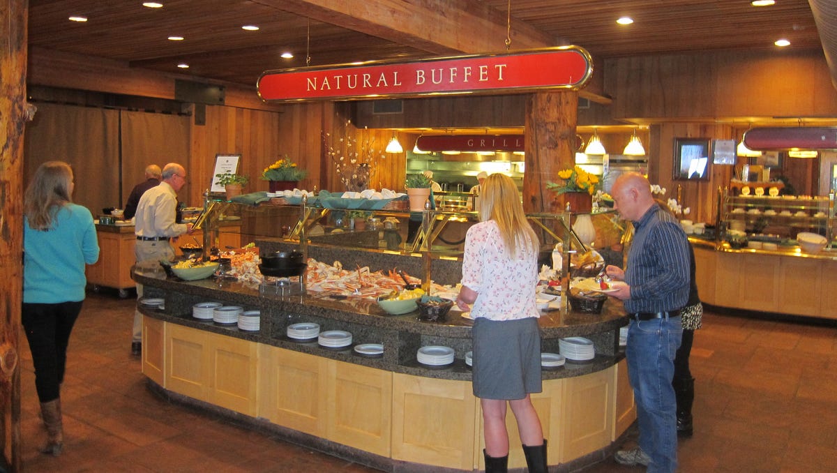 Spectacular seafood buffet beckons Deer Valley skiers