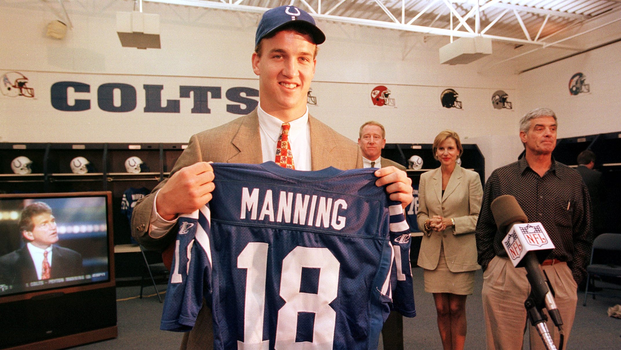 Colts' Reggie Wayne on Peyton Manning: 'He's my brother. He's the enemy.'