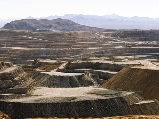 Small Arizona town copes with Freeport mine closure