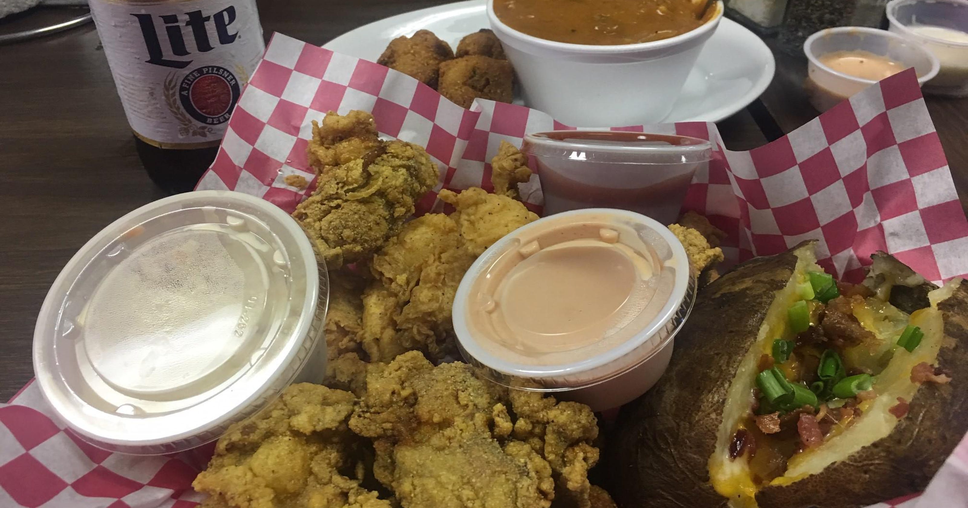 Swamp Daddy’s in Haughton serves up quality catfish and crawfish