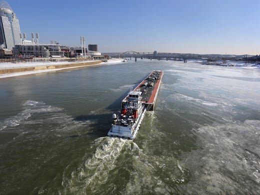 Snowy conditions causing problems in Greater Cincinnati