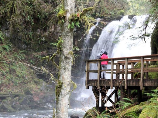 The 5 best kid-friendly waterfall hikes near Salem, Oregon
