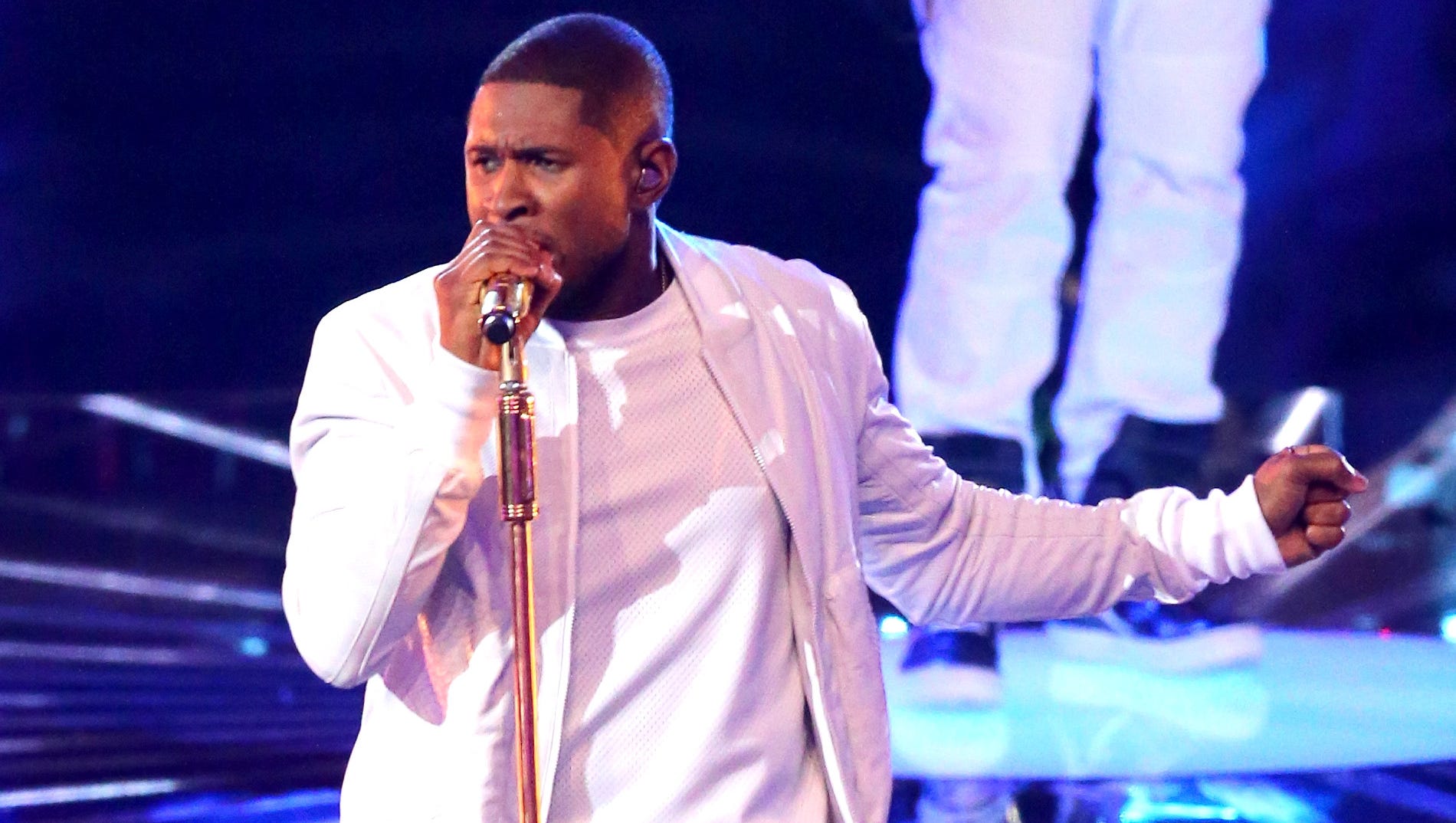 Usher announces 'UR Experience' tour dates
