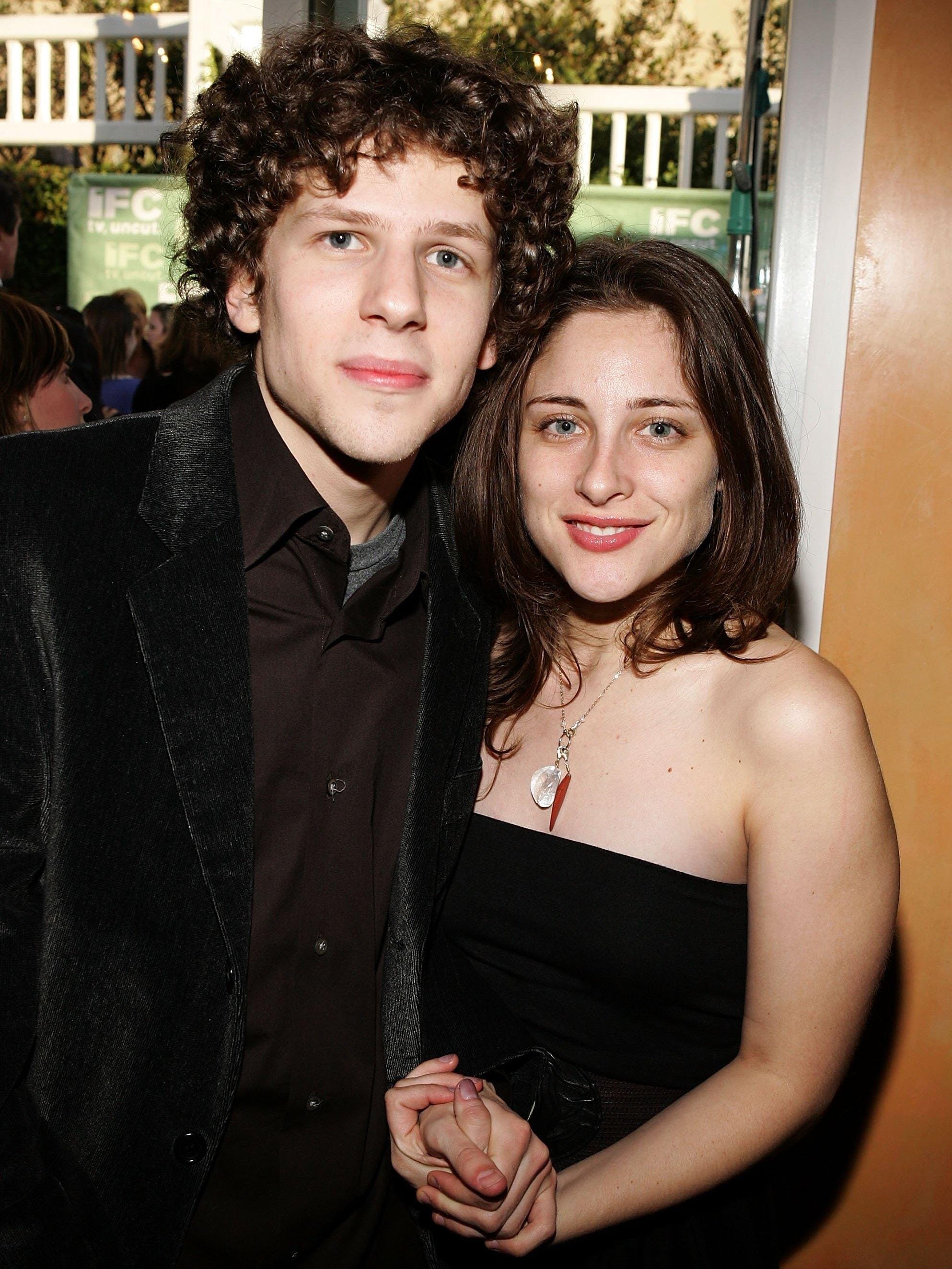 Jesse Eisenberg will match gifts to Indiana shelter