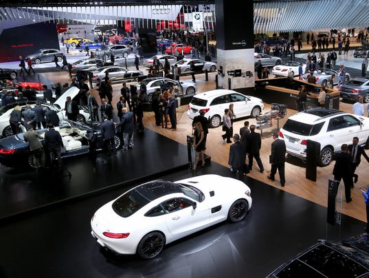 Detroit Auto Show opens to public at Cobo Center
