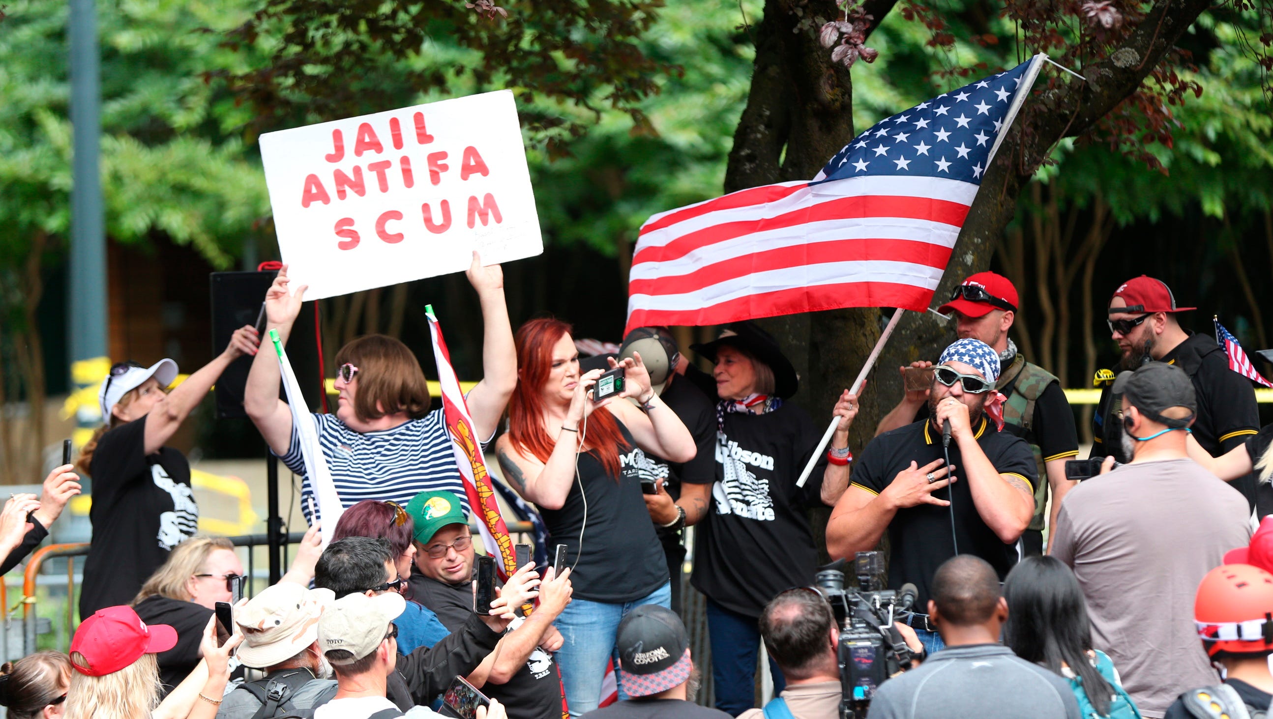 Live stream: Portland braces for violence at Patriot Prayer march