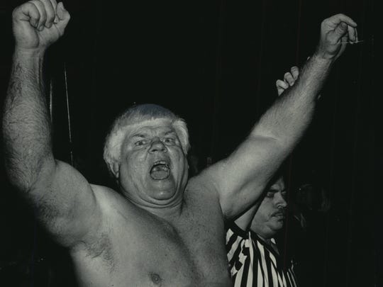 South Milwaukee Da Crusher statue site will resemble wrestling ring