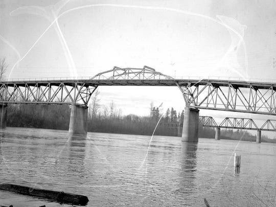 Heritage: Modern Salem bridge ushered in new era of traffic