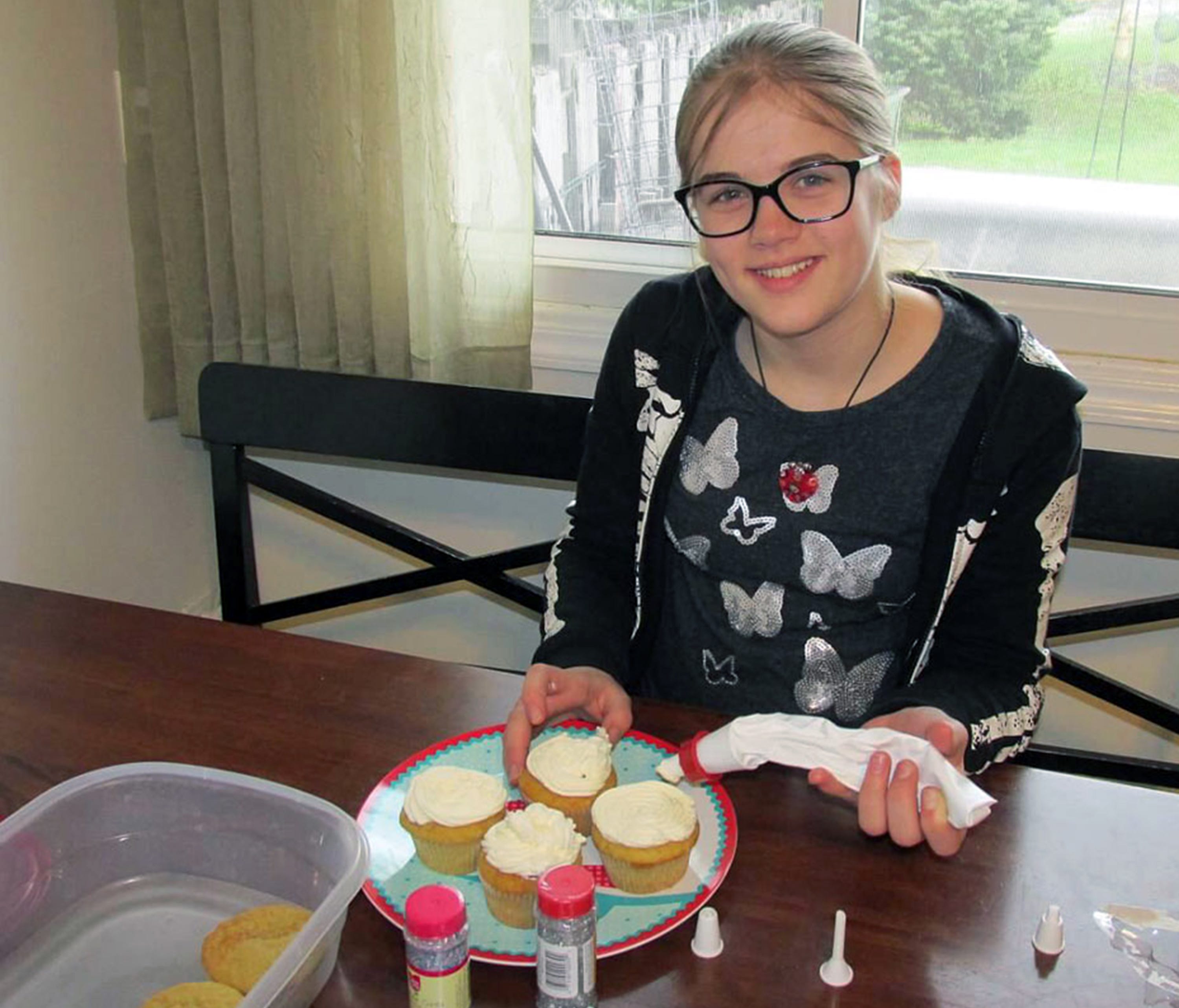 Mom of girl charged in Slender Man stabbing struggles with daughter's ...