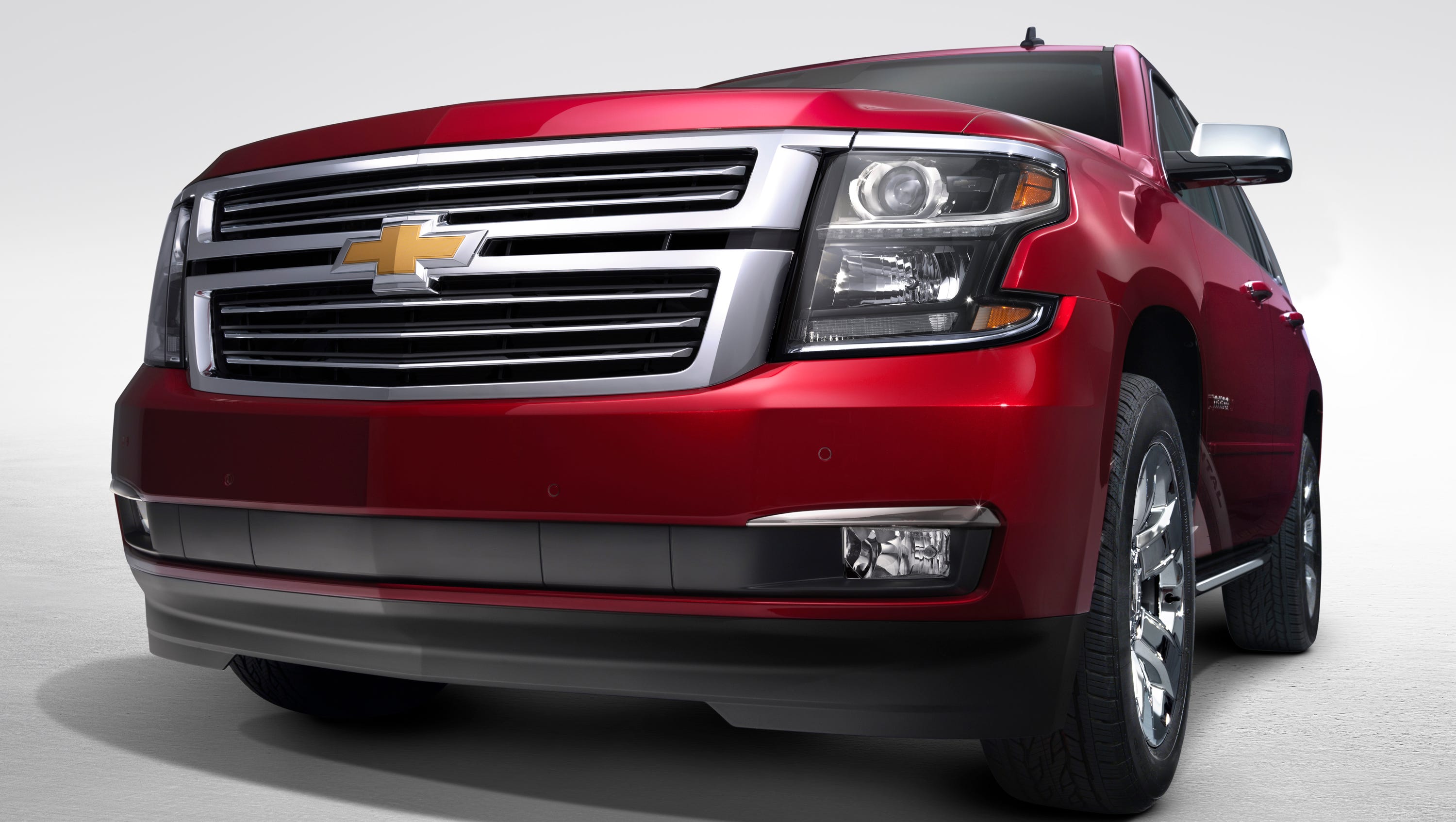 GM shows new, big Tahoes, Suburbans, Yukons