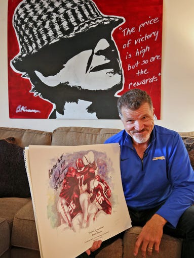 Former Colts' LB Barry Krauss and his art