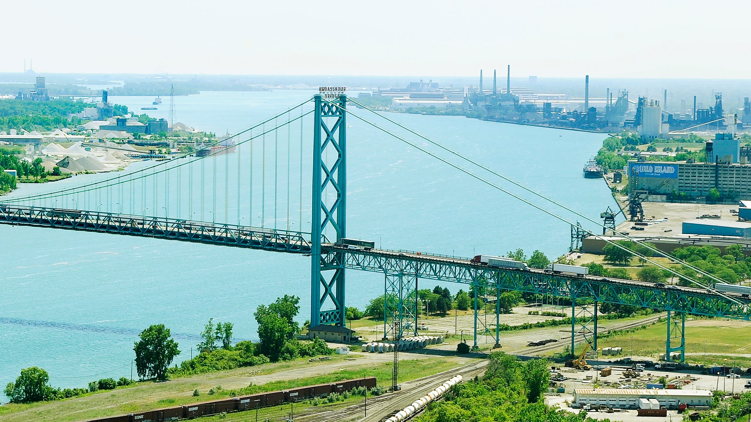 Ambassador Bridge raises toll from Canada