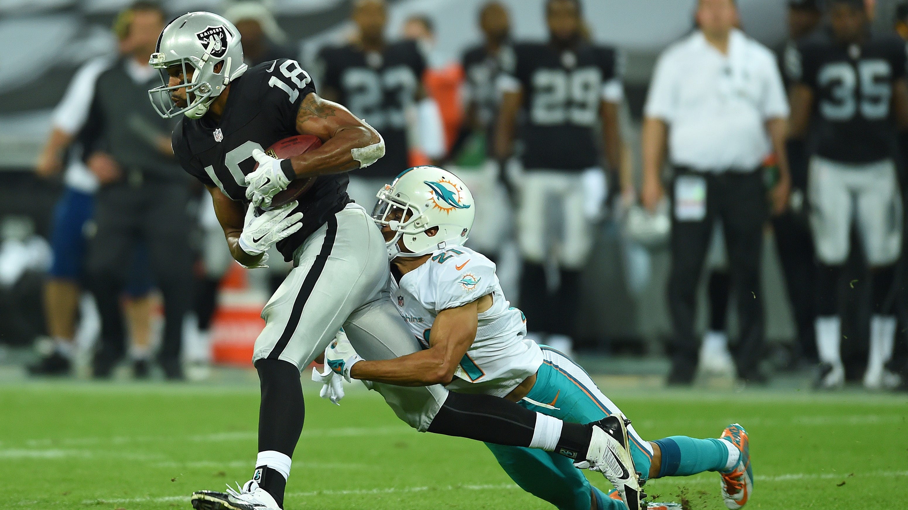 Injury-hit Raiders lose again, fall to Miami 38-14