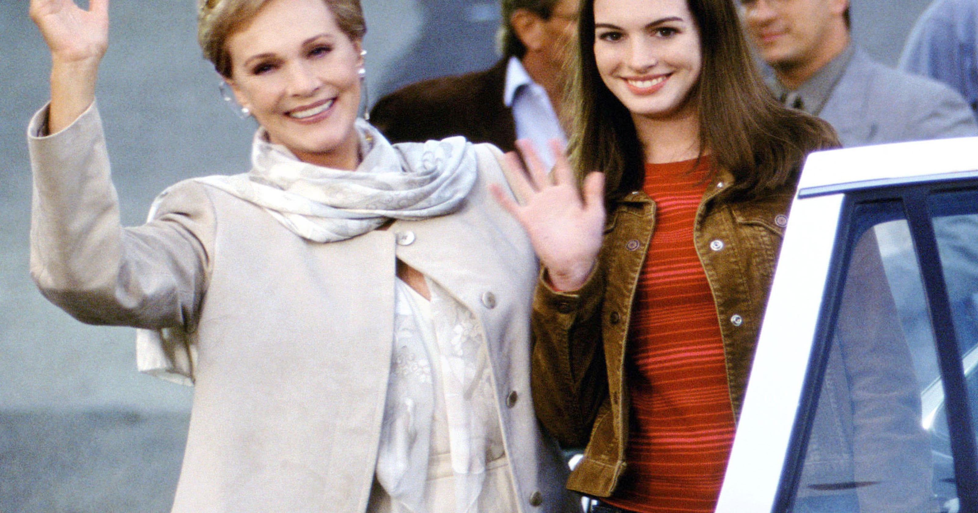 Anne Hathaway confirms there's a script for 'Princess Diaries 3'