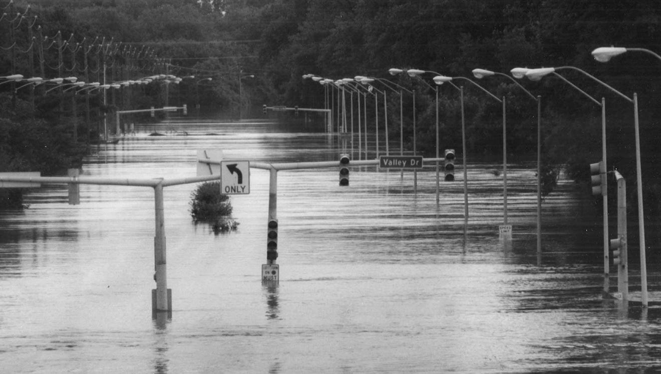 Floods Of 93 25 Years Later A Look Back From The Register s Photo floods-of-93-25-years-later-a-look-back-from-the-register-s-photo