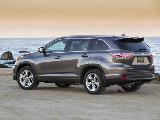 Car Review: Toyota Highlander Limited Platinum crossover SUV