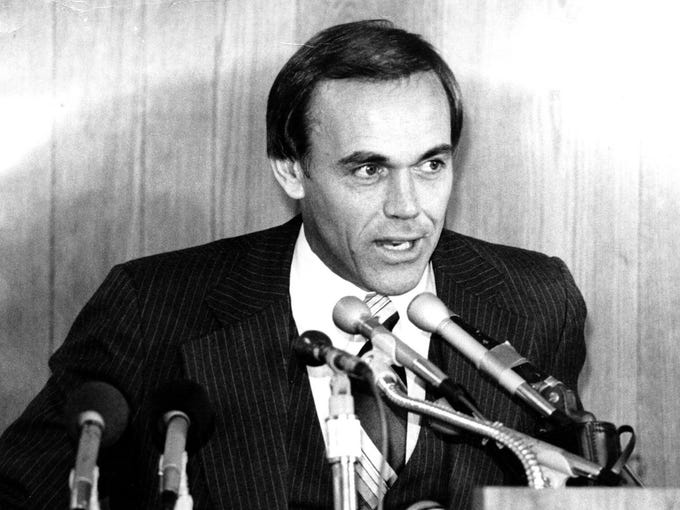 Elite 8: Gene Keady freaks out during Purdue vs. UVA, Twitter loves it