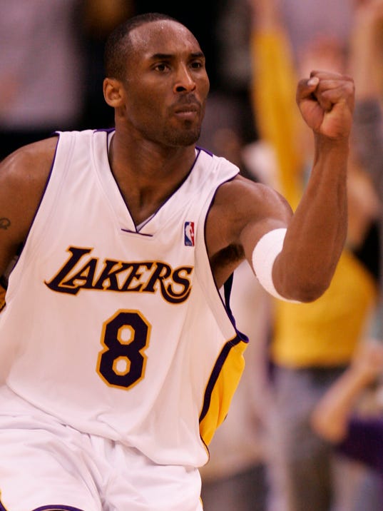 Kobe Bryant celebrating the Eagles’ Super Bowl Win : r/lakers