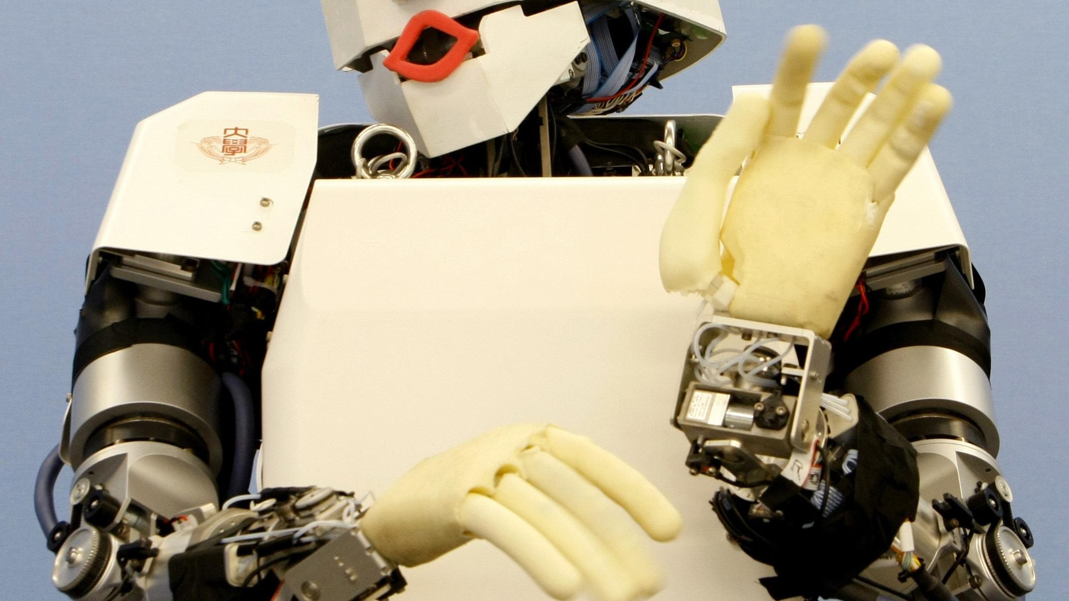 ‘Robophobia’ plagues humans