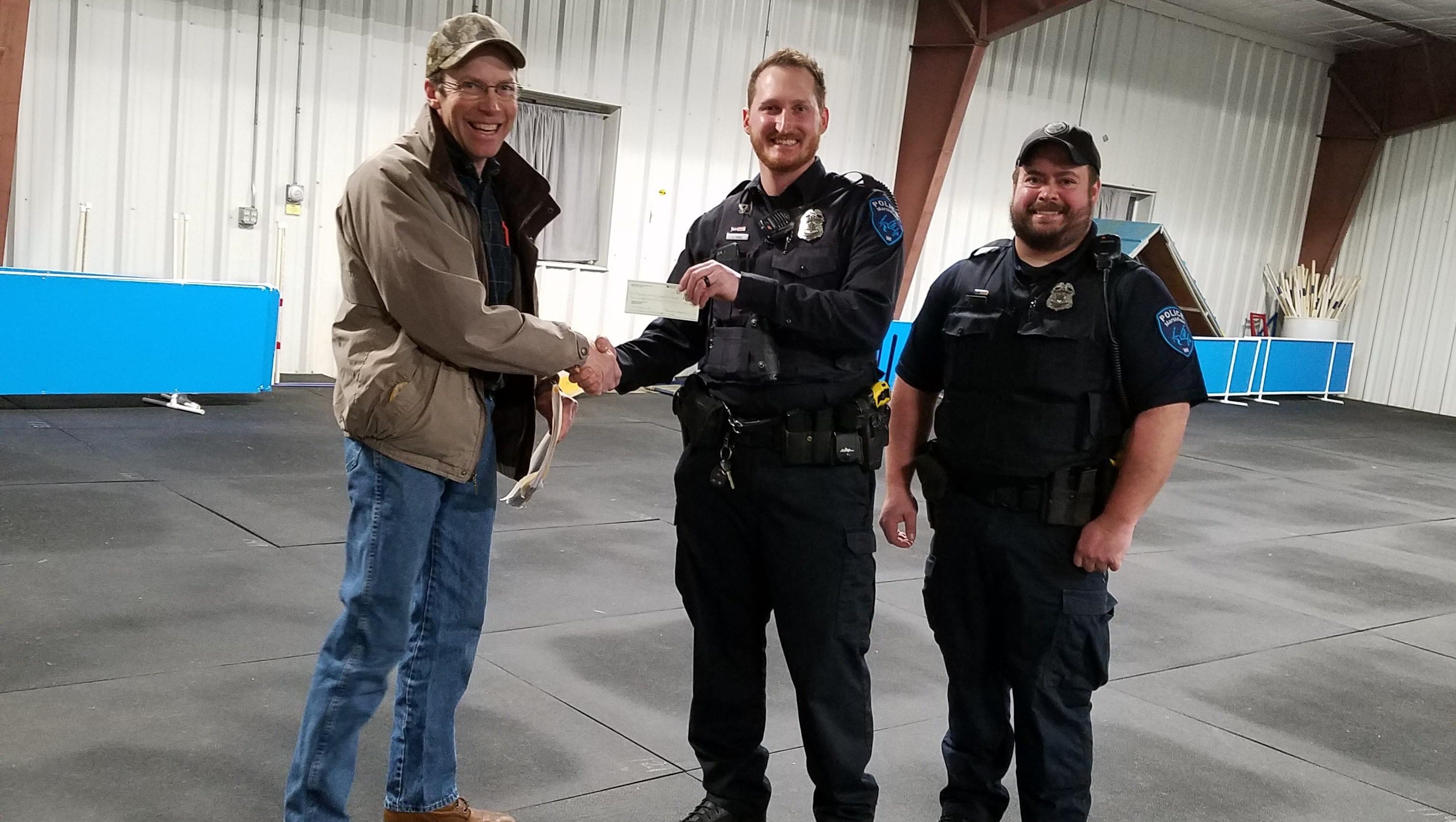 Kennel club supports Marshfield police dogs