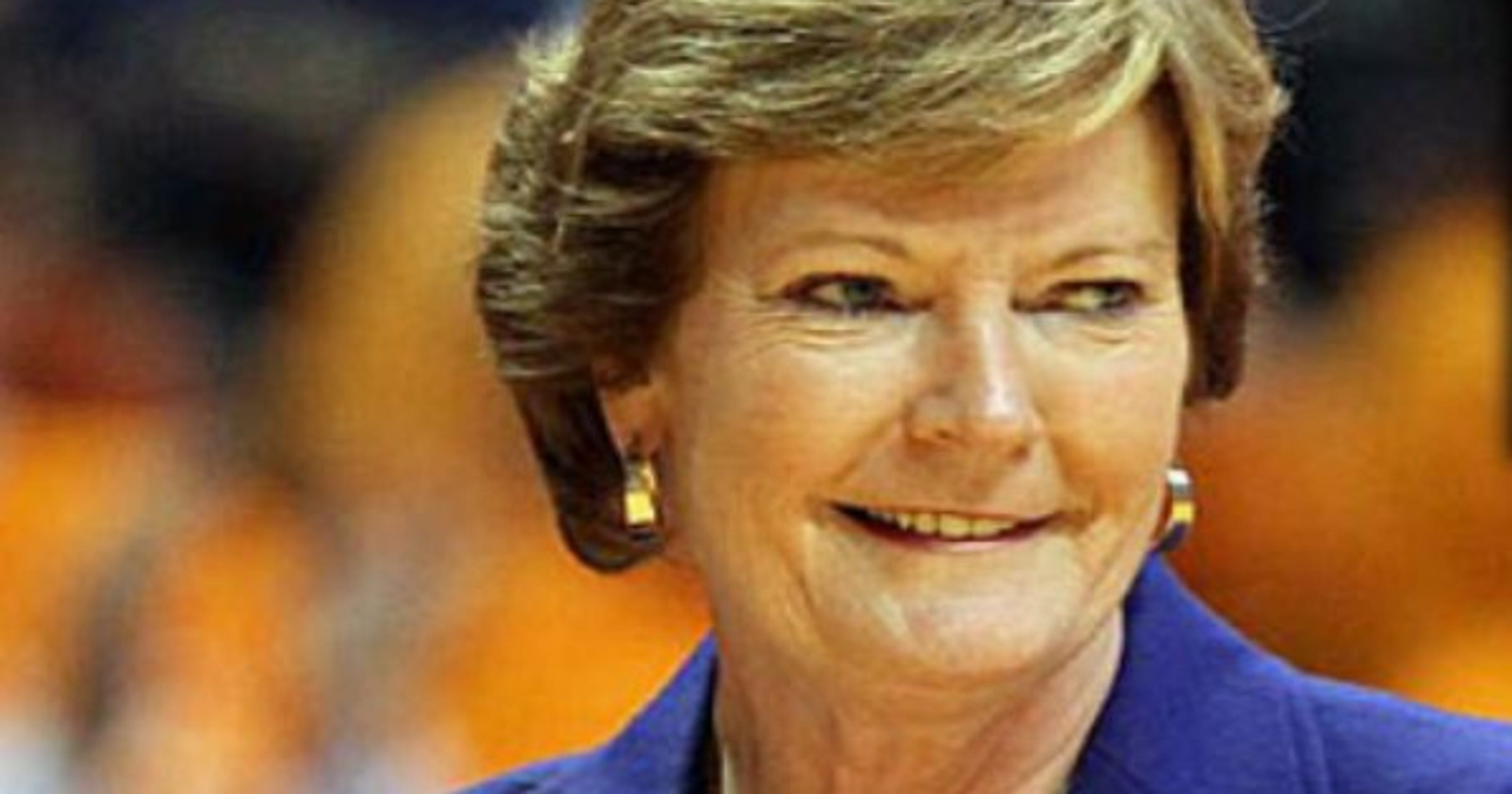 Pat Summitt being honored by Lady Vols' opponents