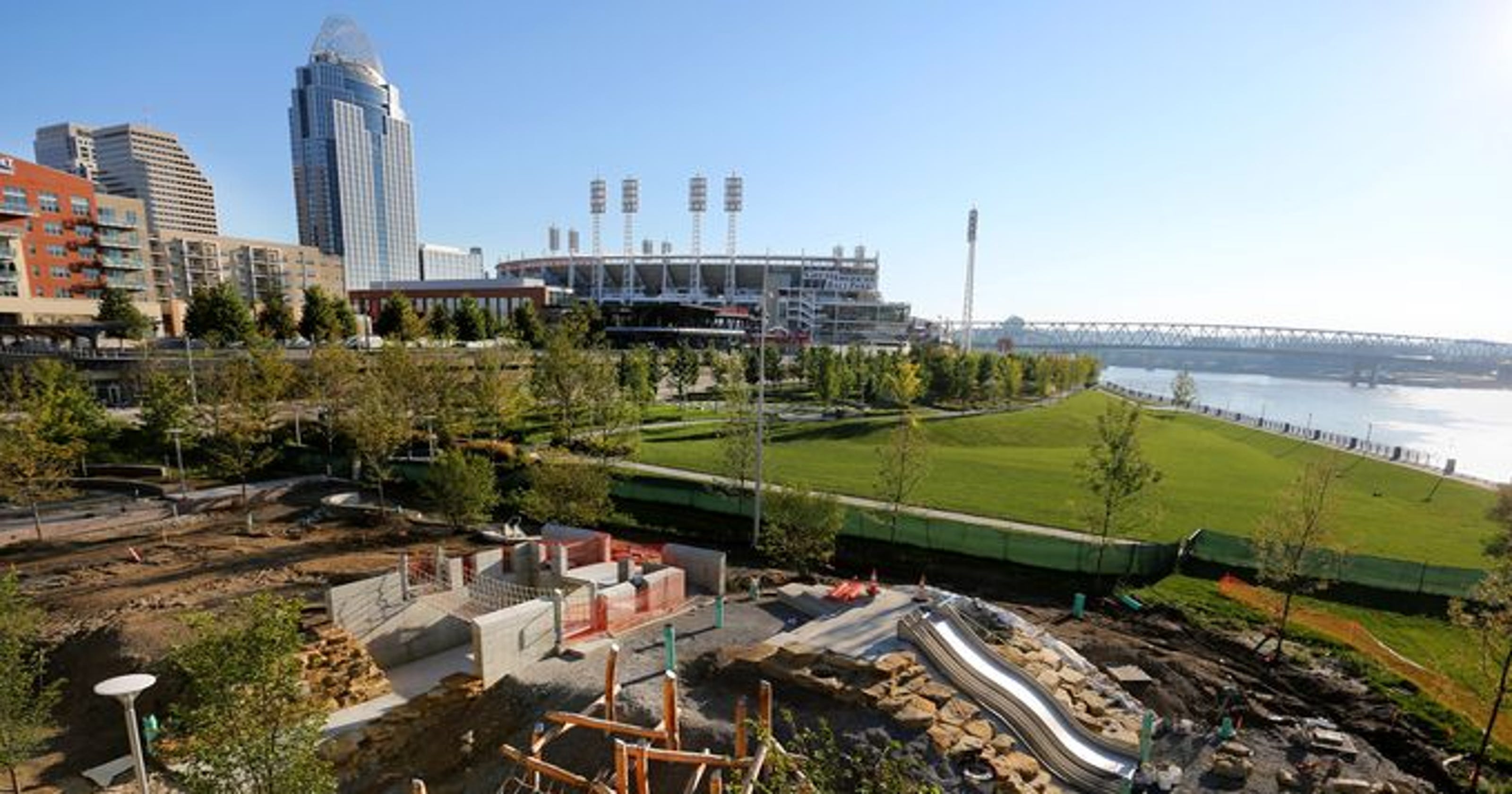 An Ohio River beach in Smale Park?