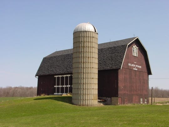 Rochester-area trio works to preserve memory of Wells barns