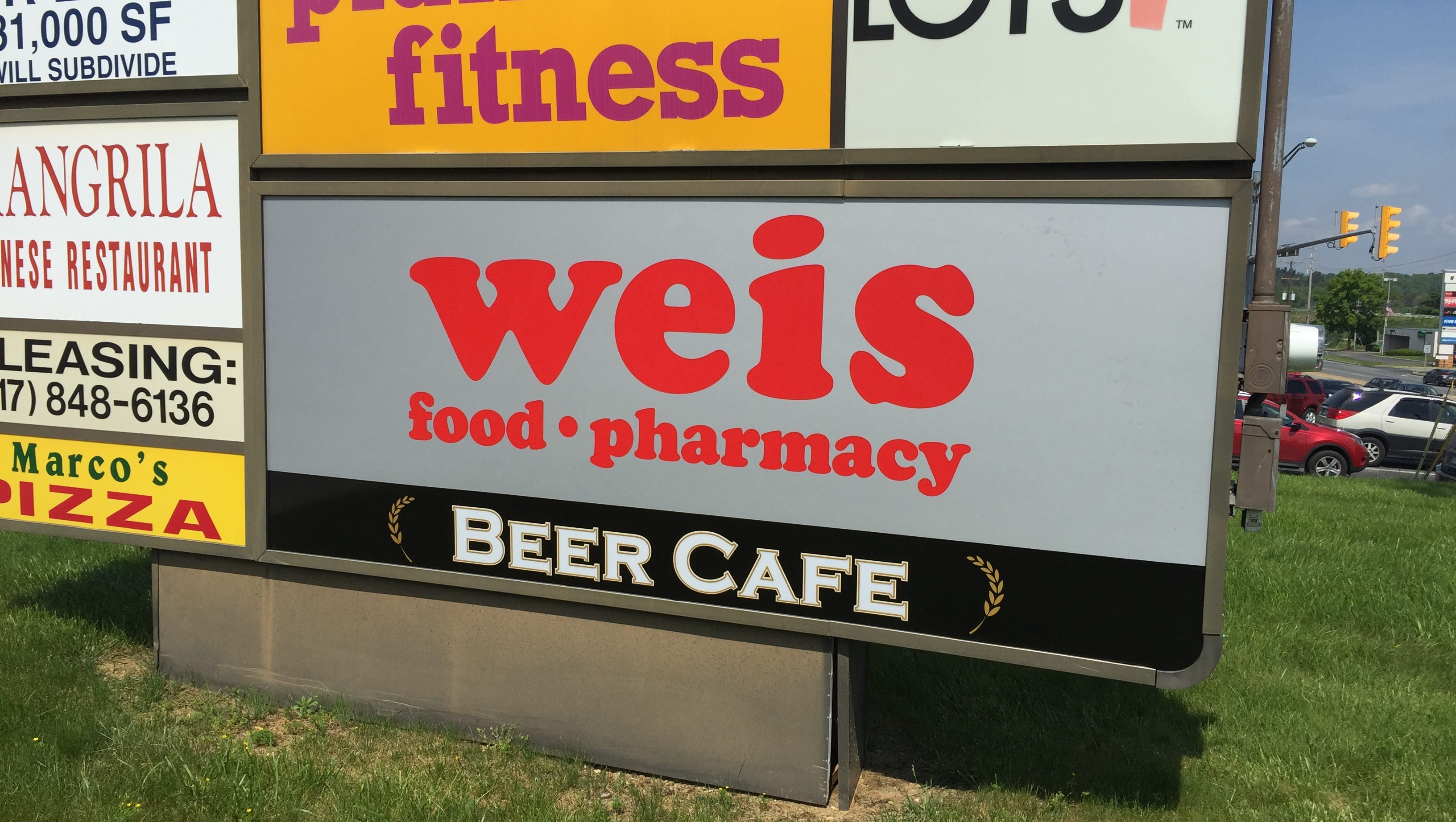 Weis pushes into wine market