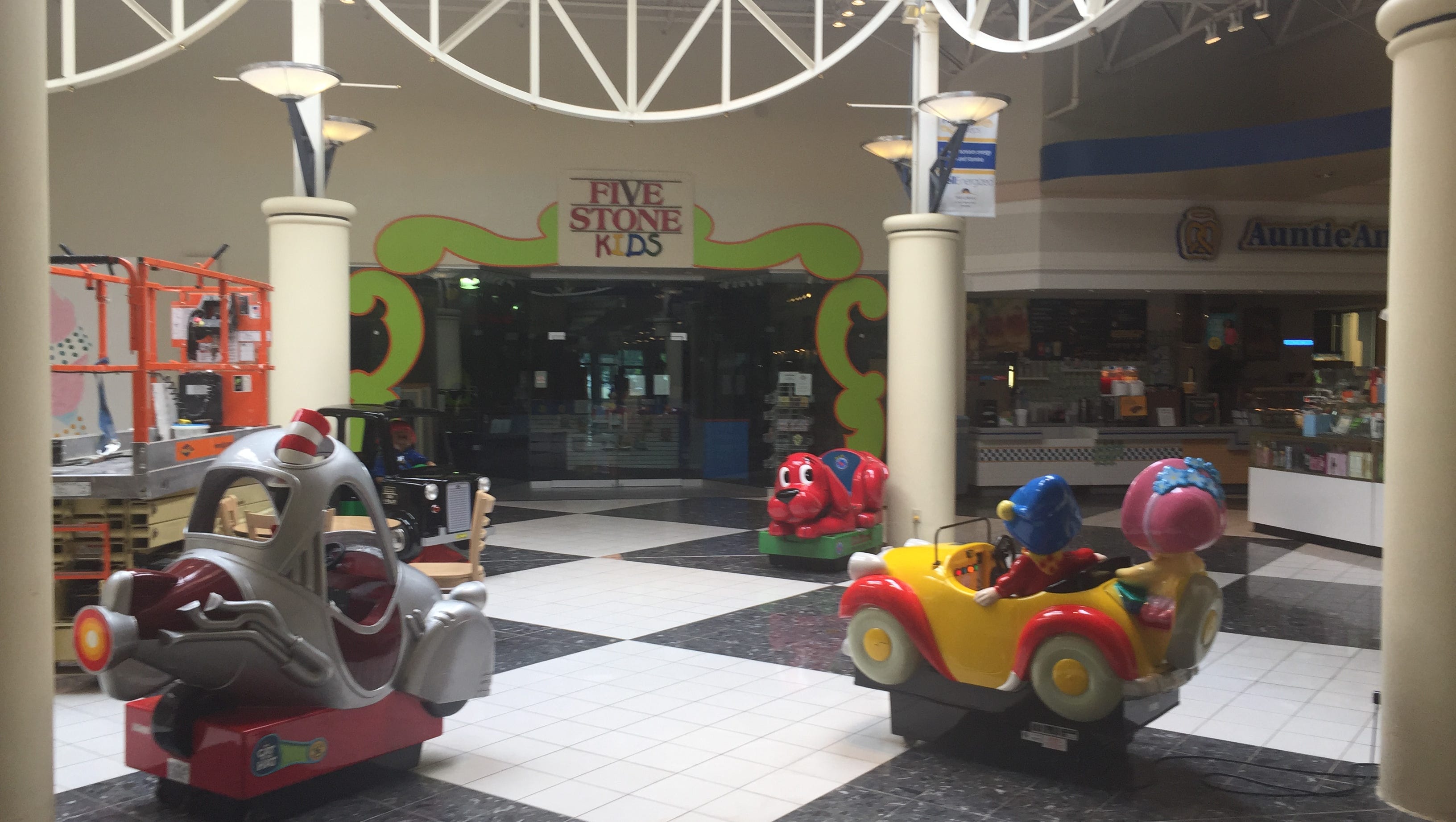 How the Lebanon Valley Mall plans to bring shopping back