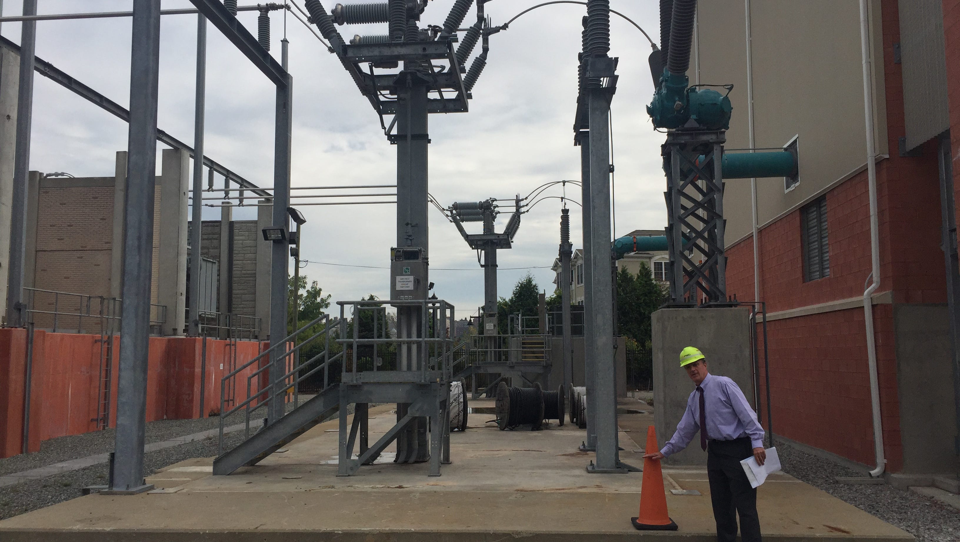 PSEG plans $3 billion plan to save energy use and add charging stations