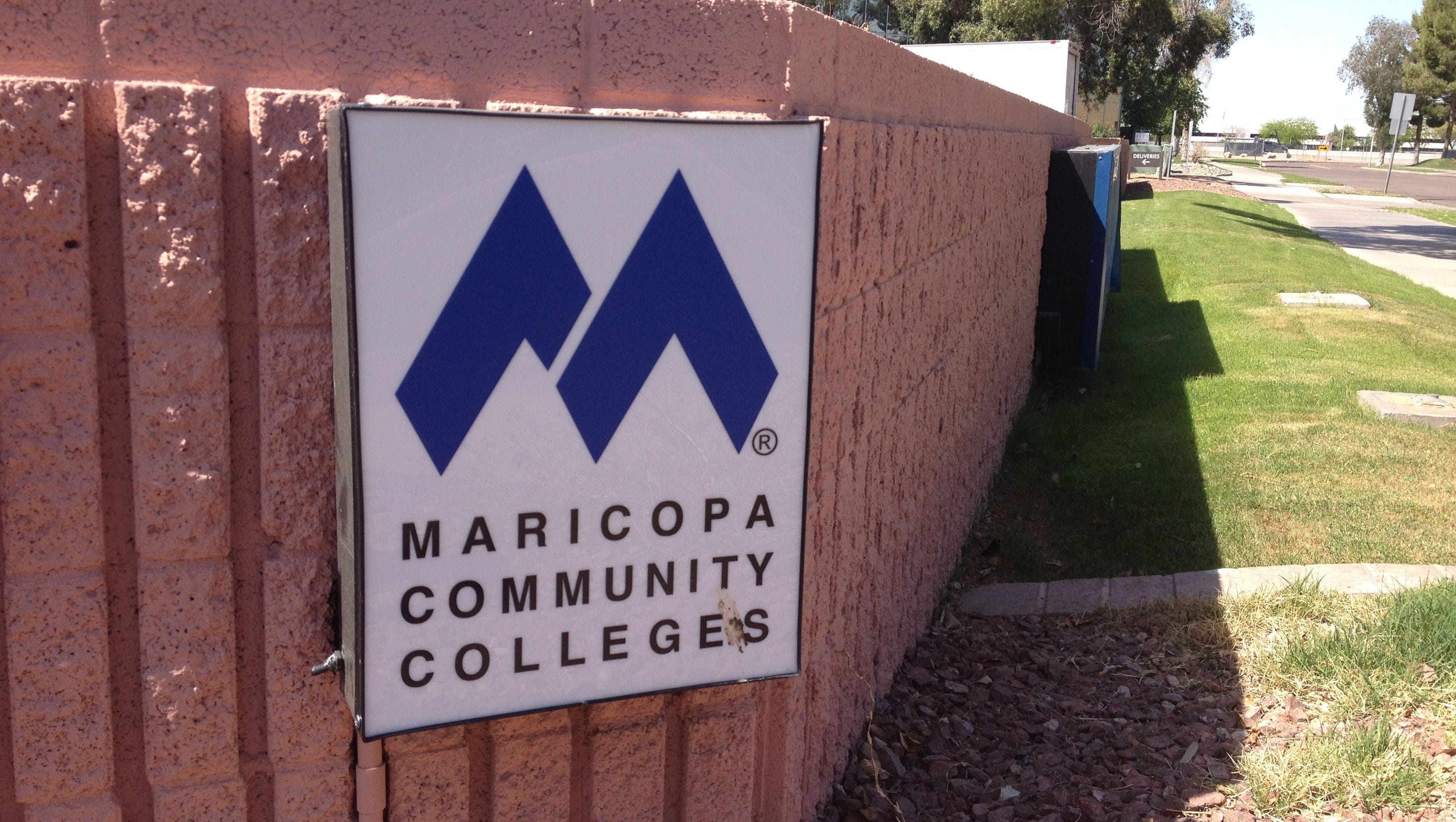 Maricopa Community College District election: What Arnett, Winn say